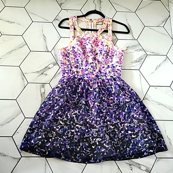 Guess | Dresses | Very Pretty Multi Color Dress | Poshmark
